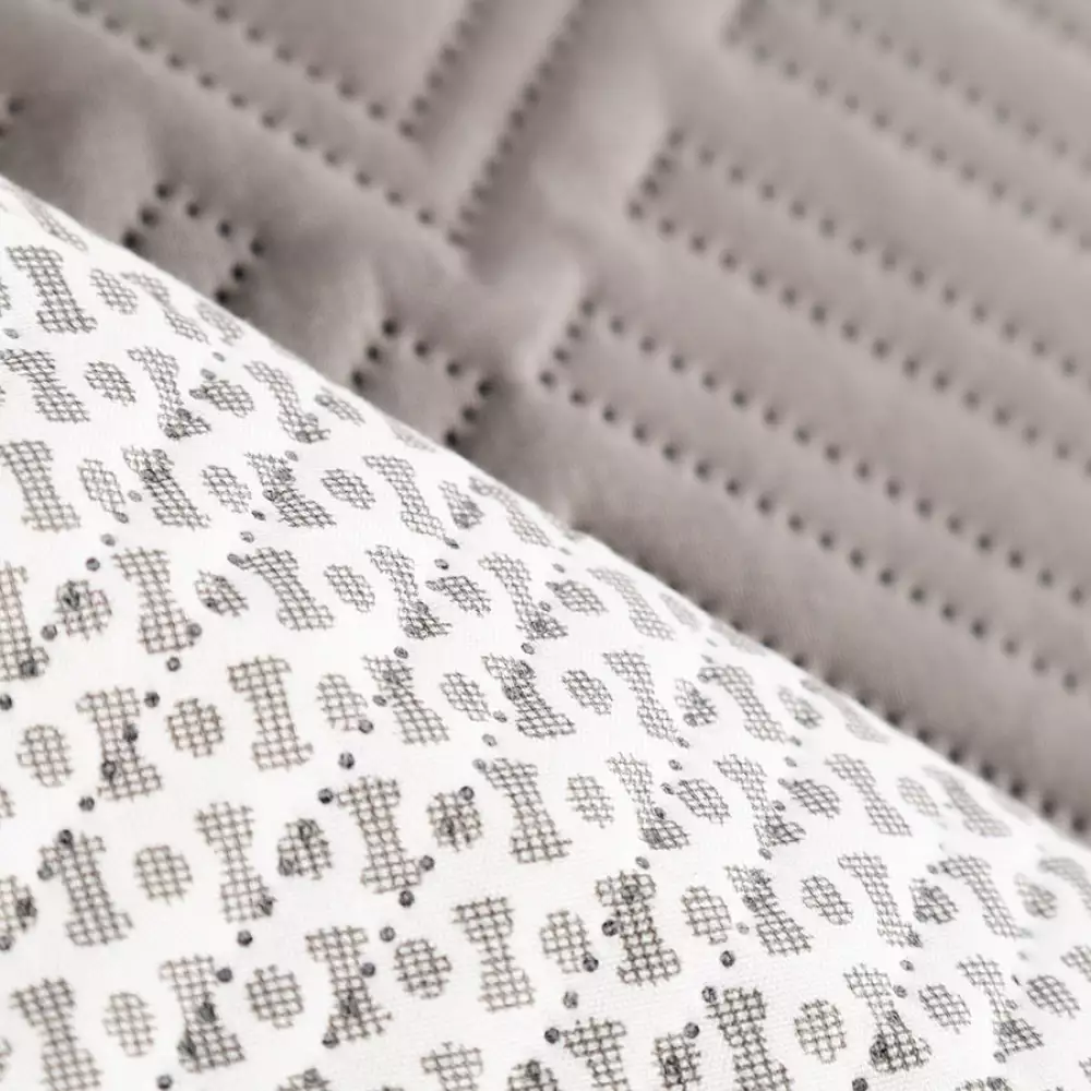 Cubre Cama Expressions Basic King Gris 100% Poliester Qskmugrbs10 ...