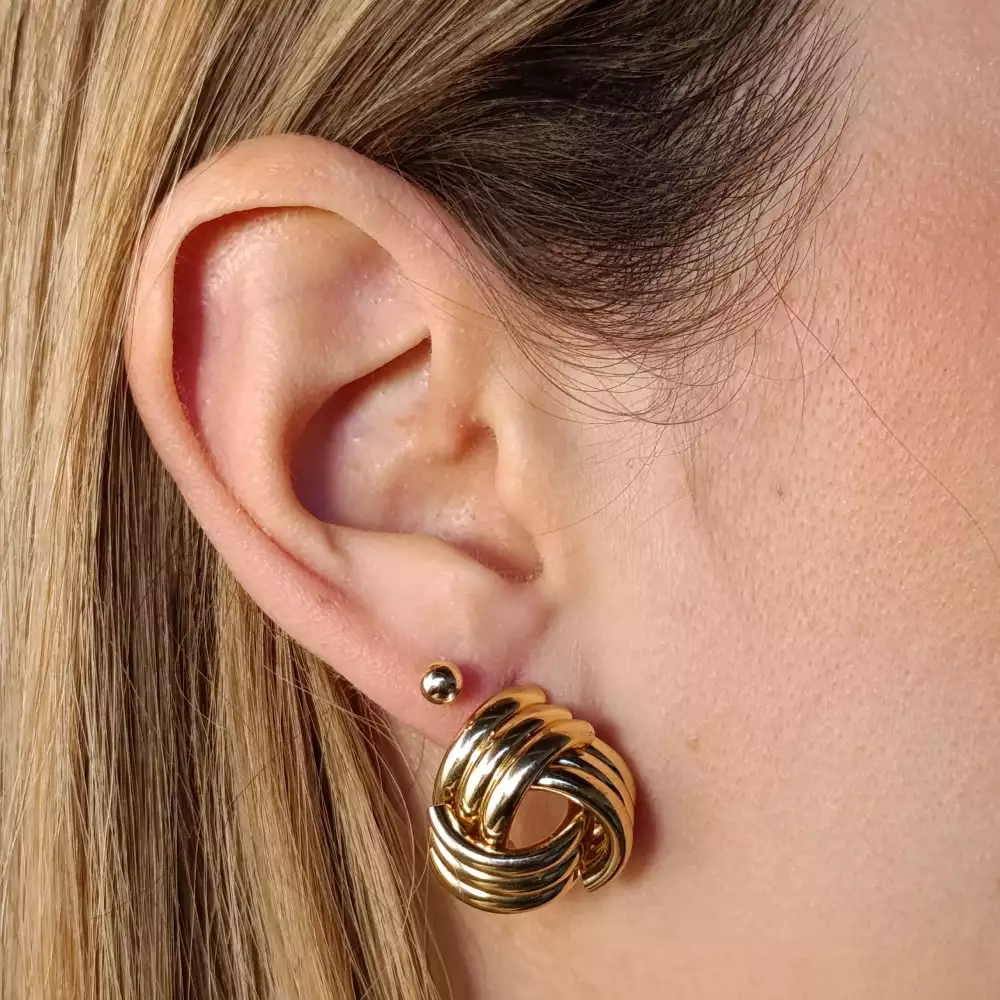 Aretas Doradas Elegantes - La Plaza Morada