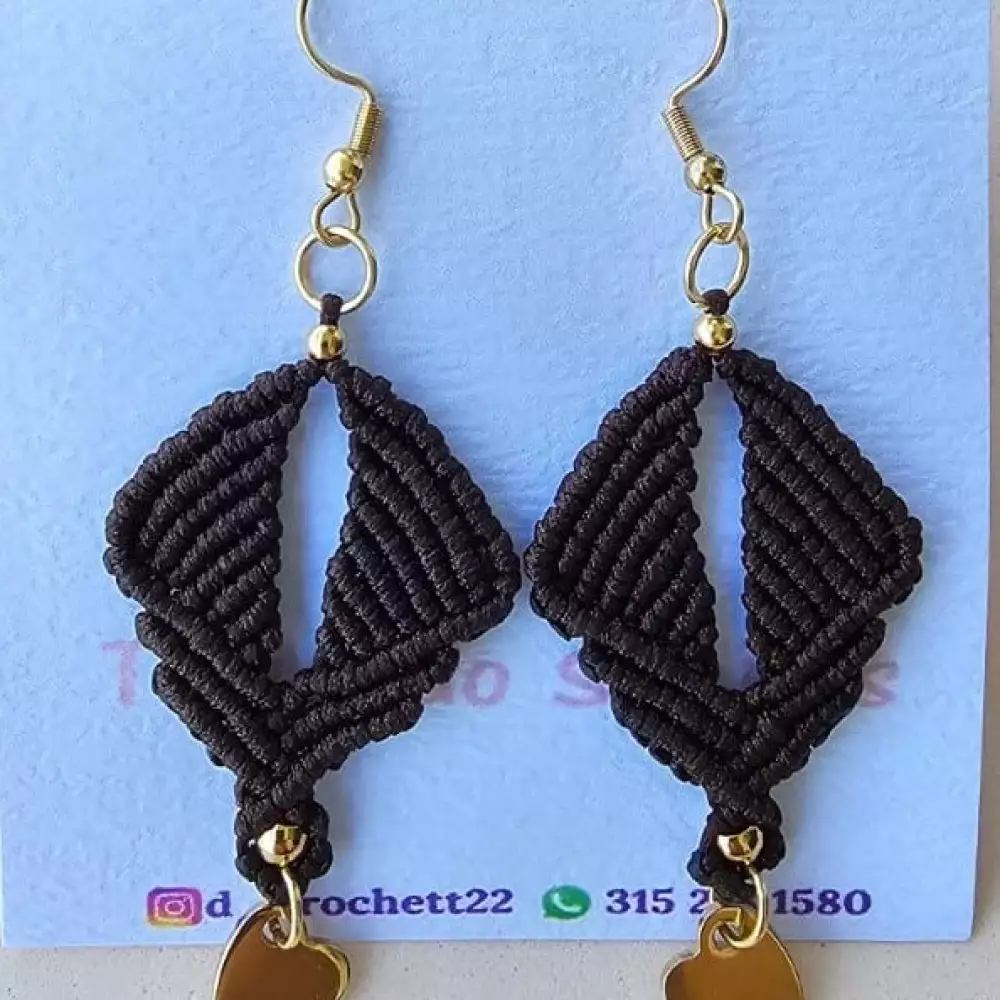 Aretes tejidos en Macrame ELENA - La Plaza Morada
