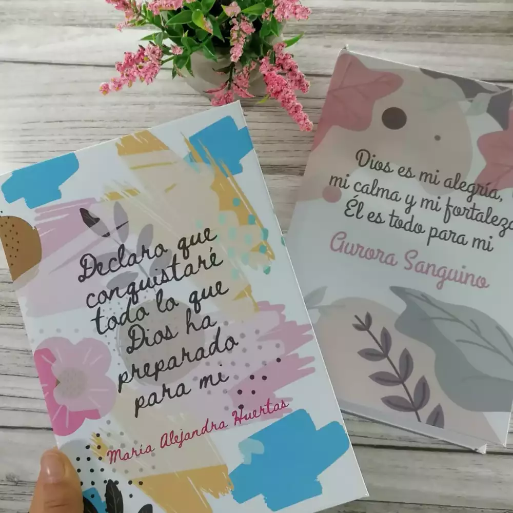 Biblia Personalizada version REINA VALERA - La Plaza Morada