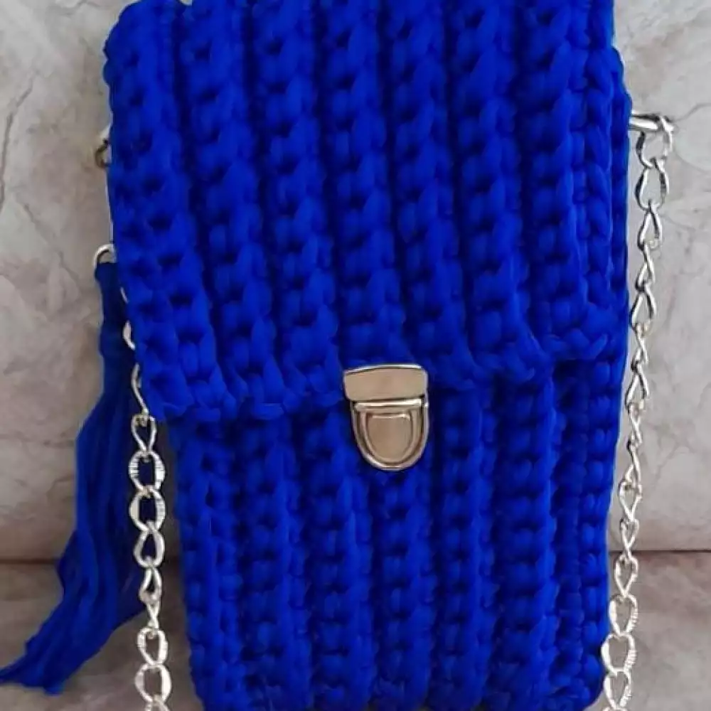 BOLSO TEJIDO AZUL REY - La Plaza Morada