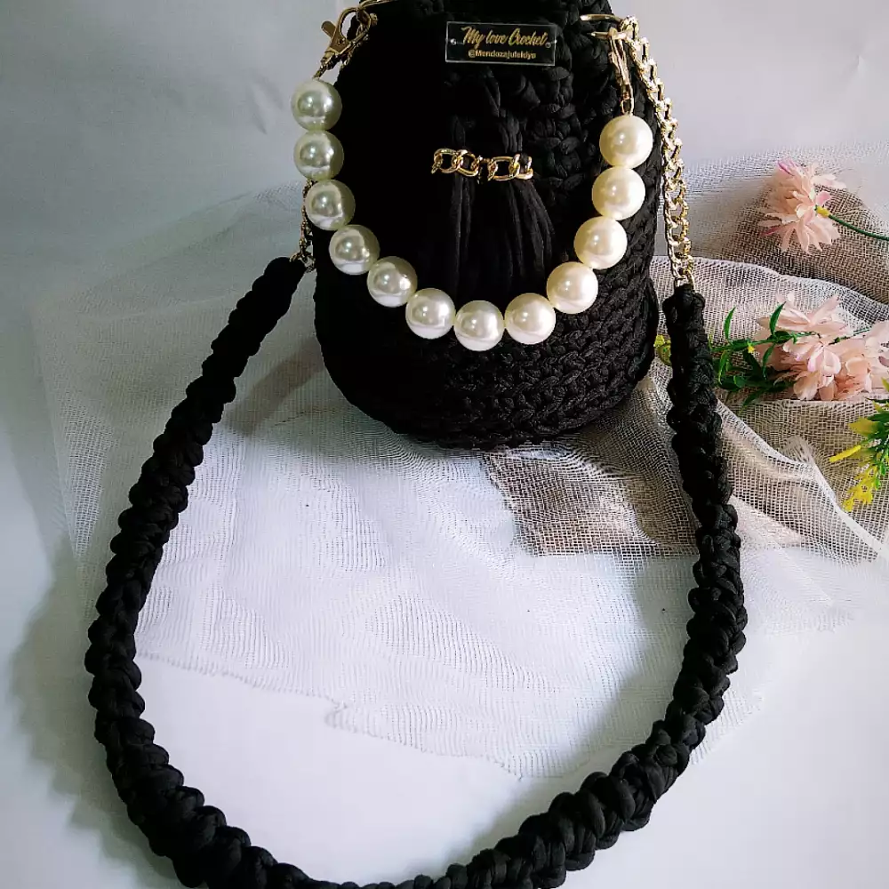 Mochila kamy negra - La Plaza Morada