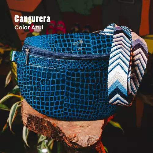 CANGURERA - La Plaza Morada